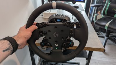 TEST Logitech G RS50 et RS Pedals : un système sim racing de qualité ET ...