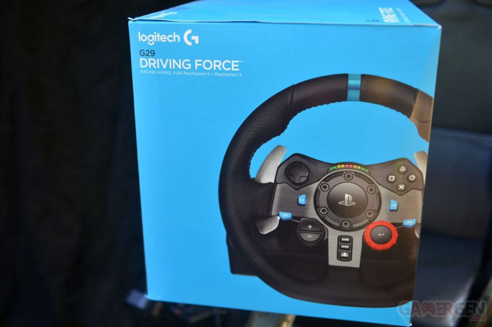 Image Logitech G29 Volant Ps4 PC UNBOXING 0011 - GAMERGEN.COM