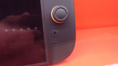 Switch 2 : nous vous montrons la console, les Joy-Con et l’énorme dock en photos - GAMERGEN.COM