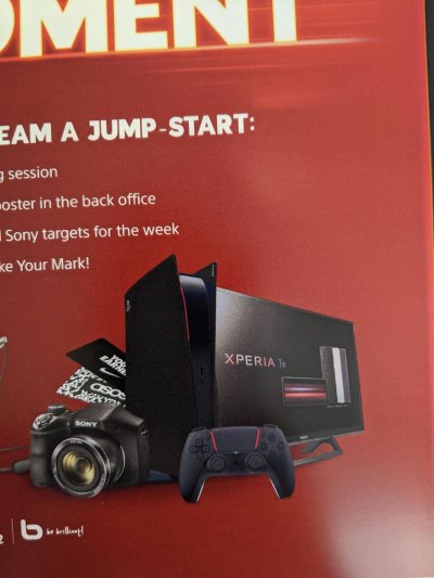 PS5 : une console rouge et noire apparaît sur une publicité, qu'est-ce ...
